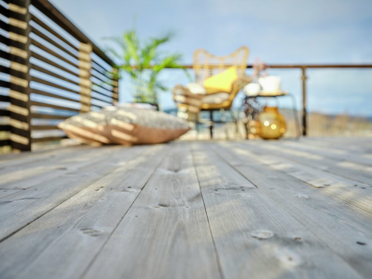 Terrassebord – hva bør jeg velge? - Talgø MøreRoyal